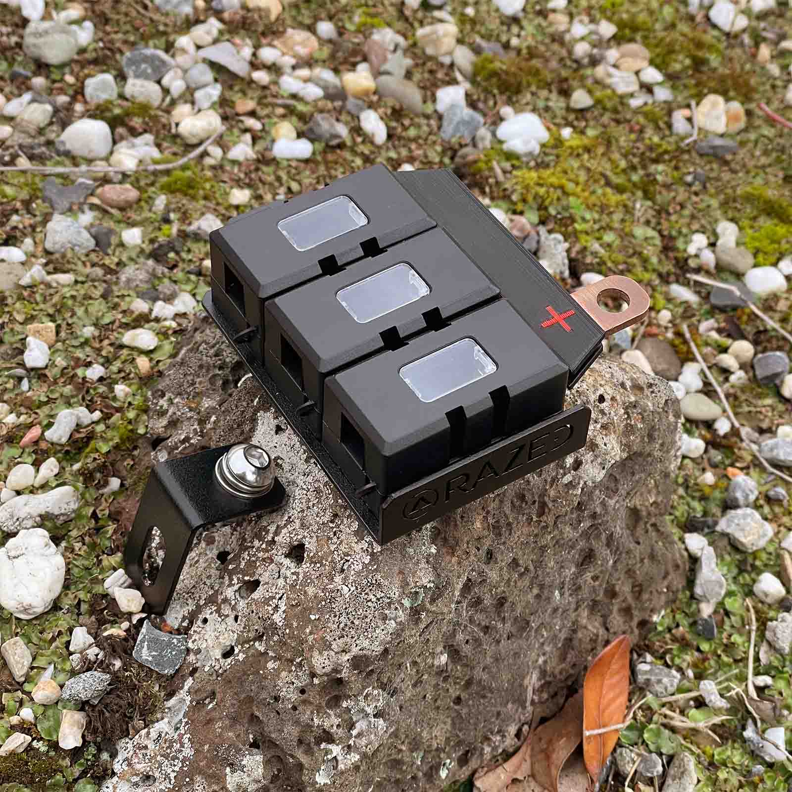 UNIVERSAL FUSE MOUNT – TRIPLE – Essential 4x4